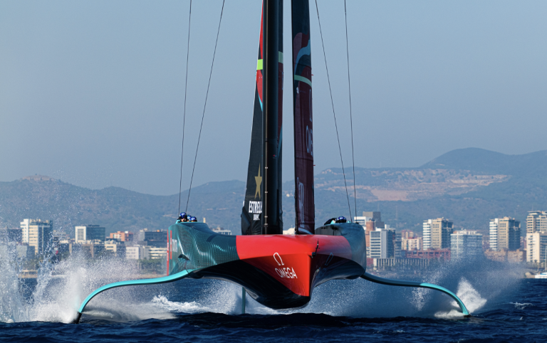 America’s Cup Boats: The Science Behind Their Flight